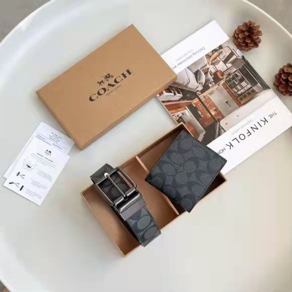 Coach Wallet and belt set, Men's Fashion, Watches & Accessories, Belts ...