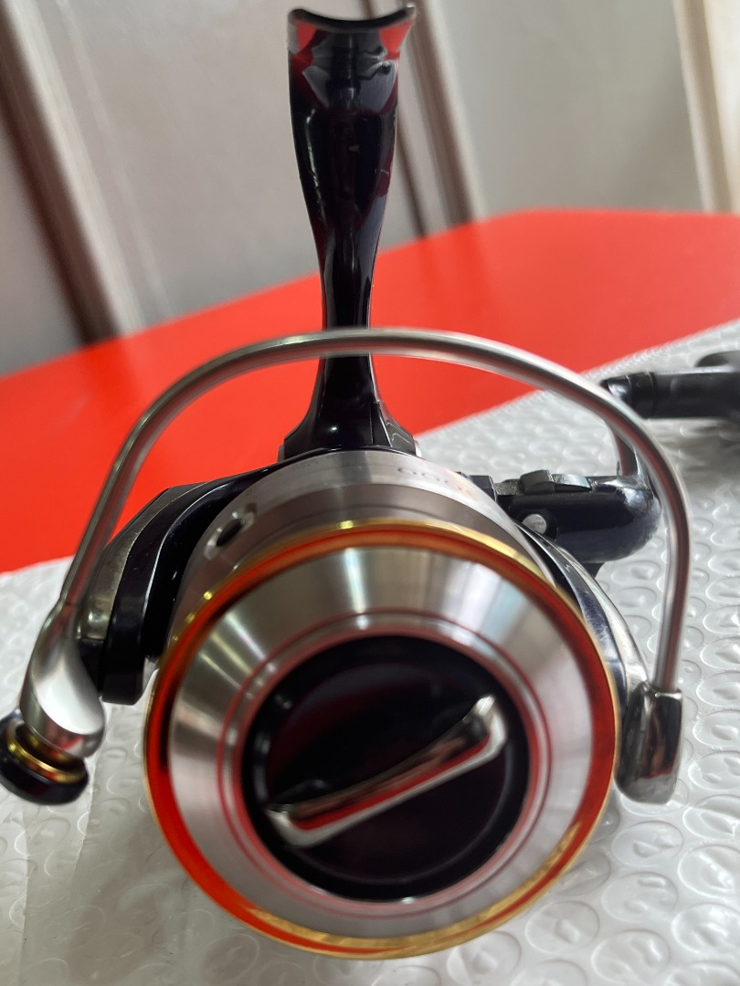 Daiwa Certate 3000 Spinning Reel no mag seal, Sports Equipment, Fishing on Carousell