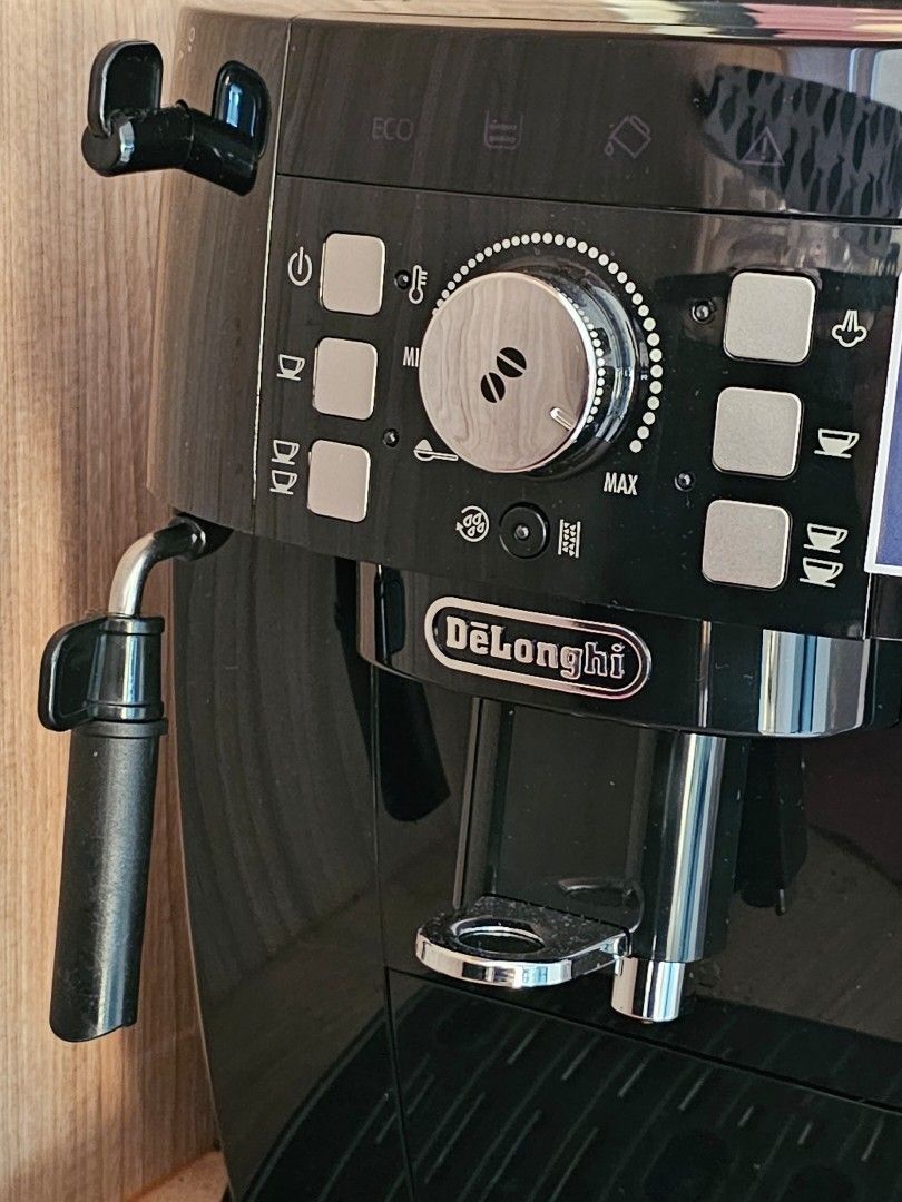 Delonghi Fully Automatic Coffee Machine Espresso ecam12.122.b, TV ...