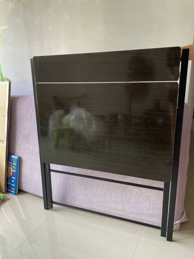 Desktop Display Table Setup / Computer & Study Foldable Table ...