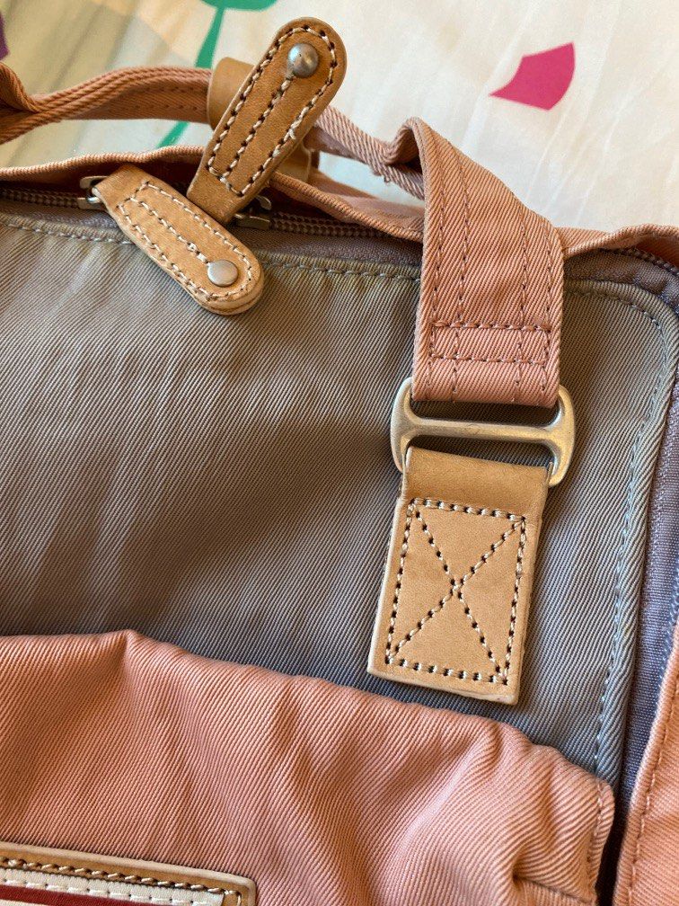 Doughnut mini backpack 背囊 背包, 女裝, 手袋及銀包, 背囊 - Carousell