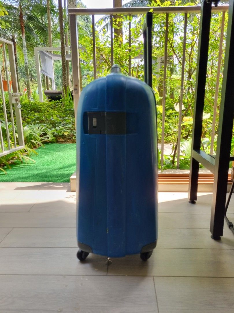 Eminent Hard Case luggage, Hobbies & Toys, Travel, Luggage on Carousell