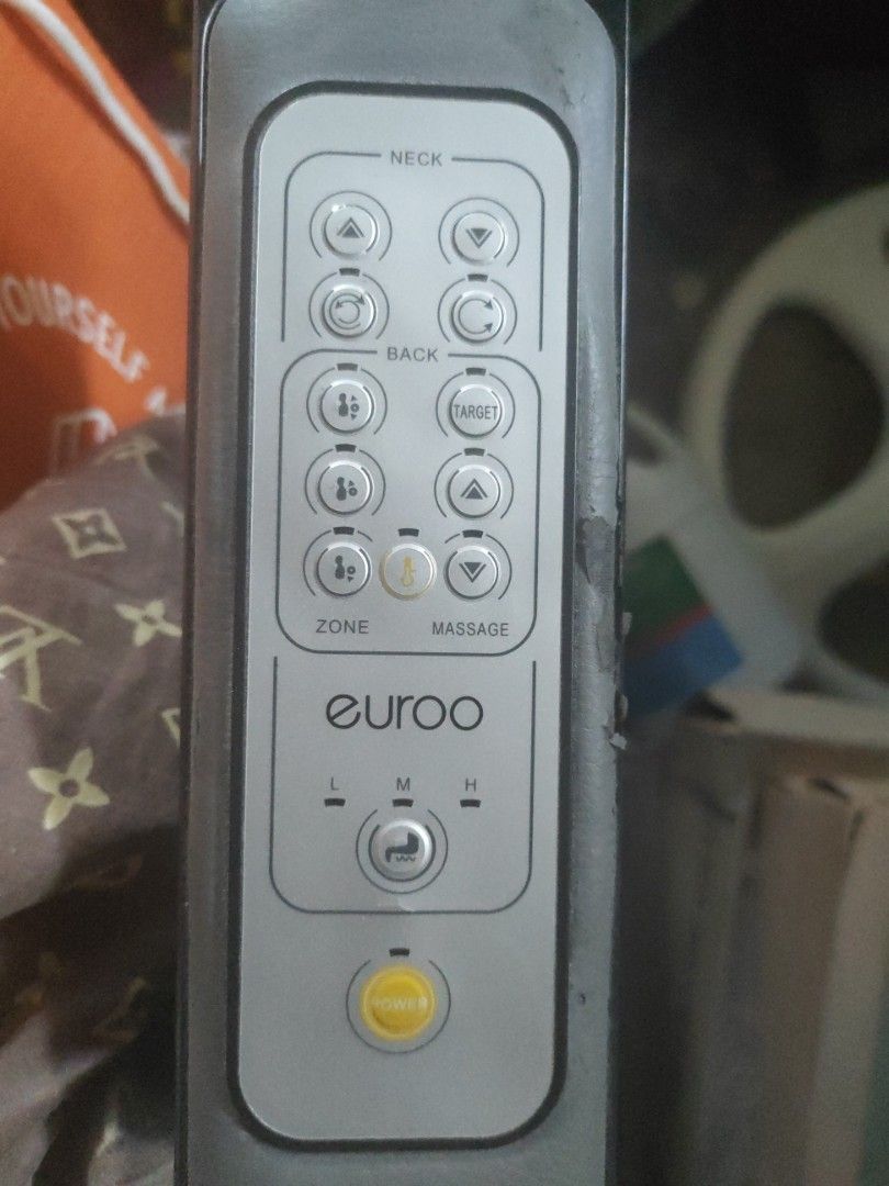 Euroo Folding Massage Chair, Health & Nutrition, Massage Devices on ...
