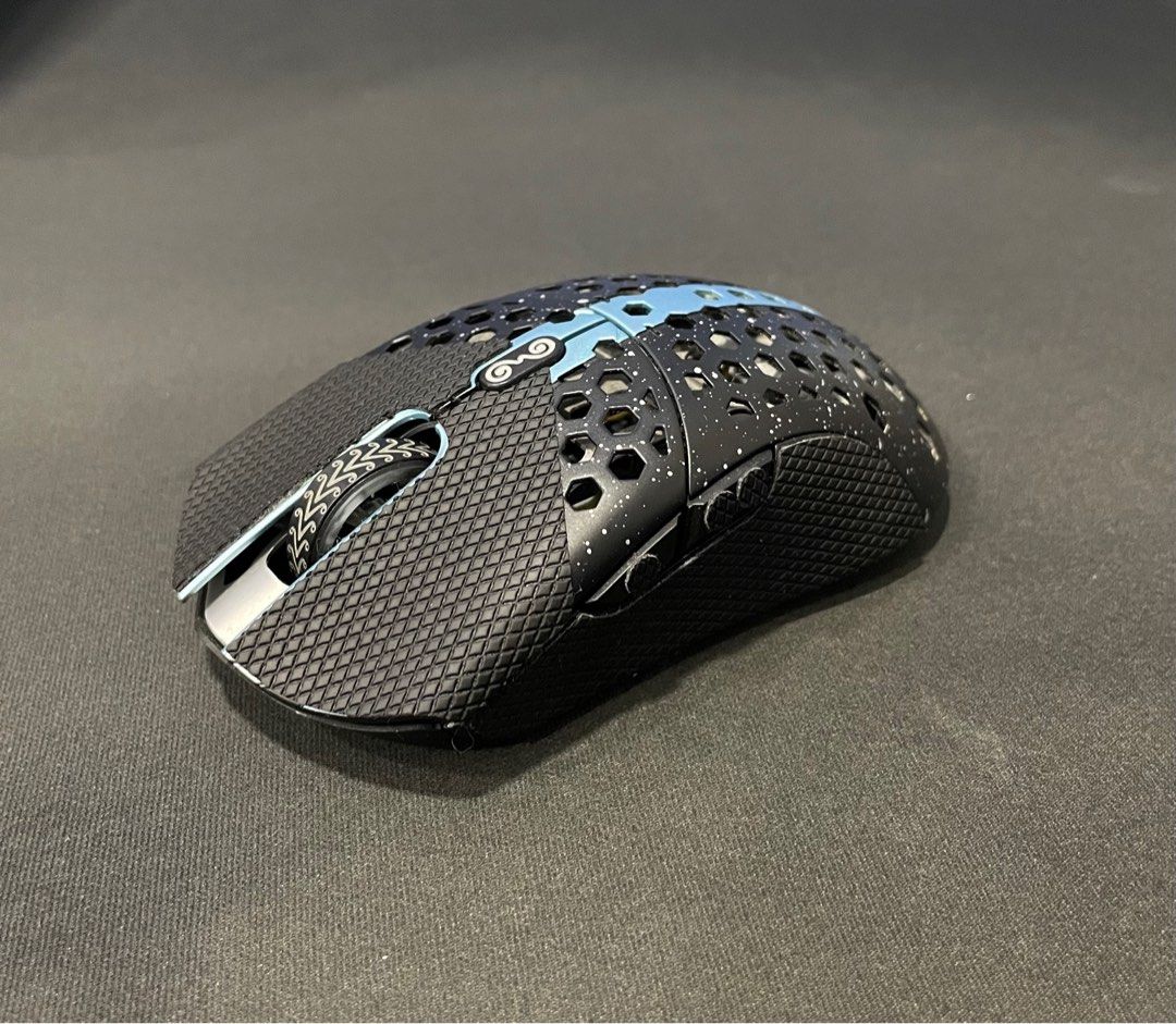 Finalmouse Starlight-12 Phantom S, Computers & Tech, Parts ...