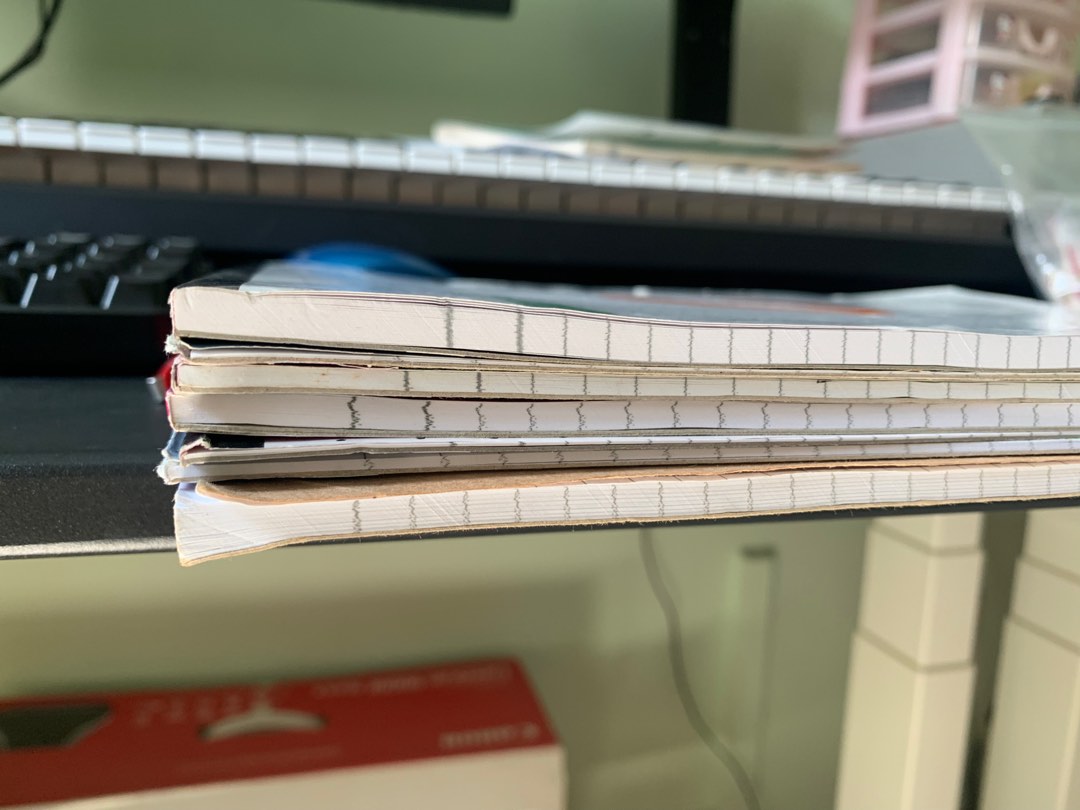 Foolscap Paper (A4 size), Hobbies & Toys, Stationery & Craft ...