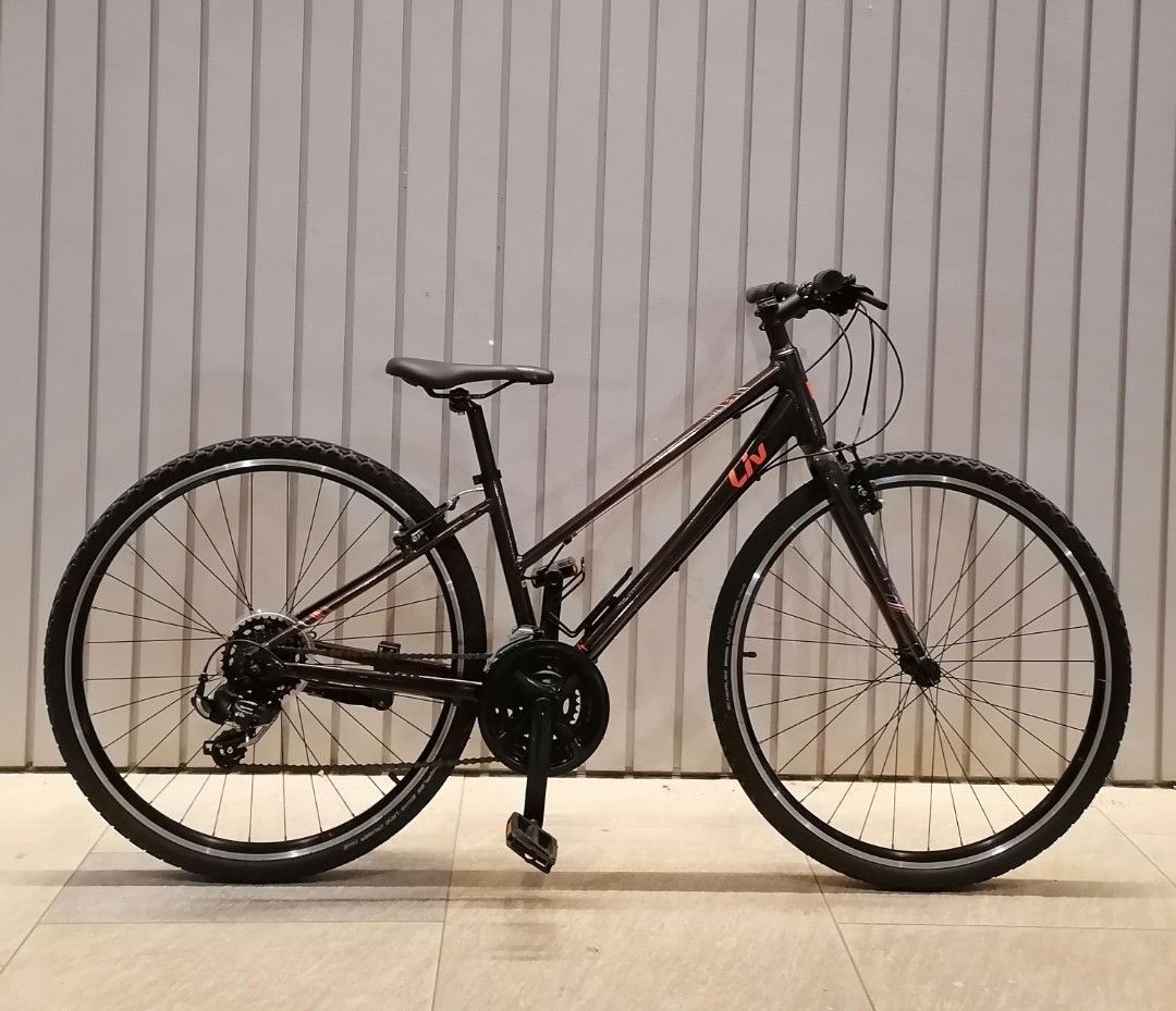 Giant Hybrid Bike, New Condition, Sports Equipment, Bicycles & Parts ...