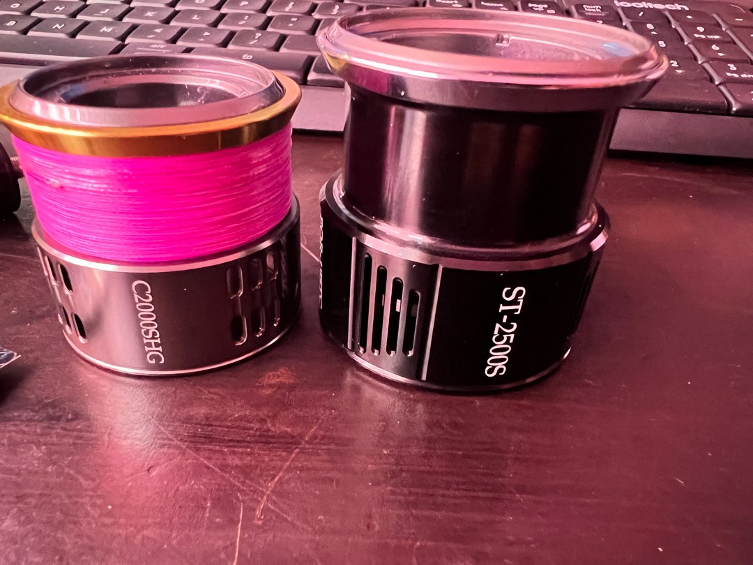 Gomexus and spare spool, Sports Equipment, Fishing on Carousell