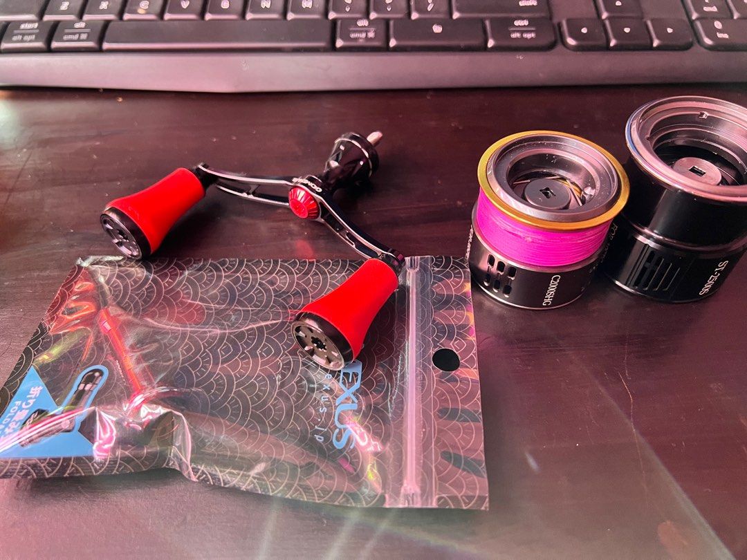 Gomexus and spare spool, Sports Equipment, Fishing on Carousell