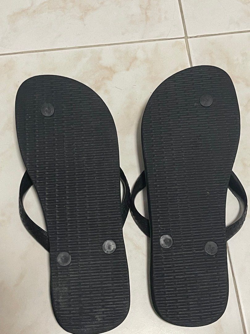 Havaianas Brazil Slippers, Men's Fashion, Footwear, Flipflops and ...