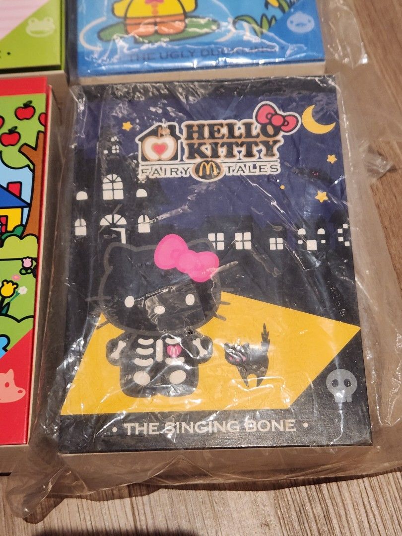 Hello Kitty and Minions Toy by MCD, Hobbies & Toys, Toys & Games on ...