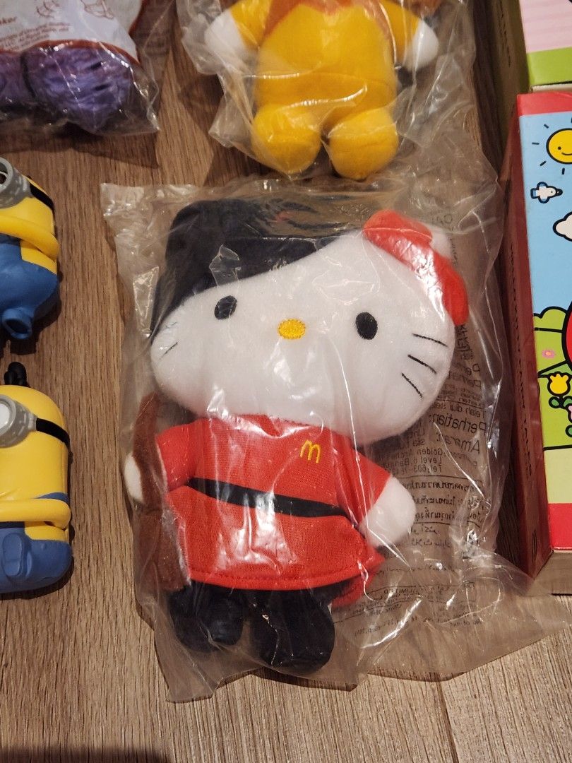 Hello Kitty and Minions Toy by MCD, Hobbies & Toys, Toys & Games on ...
