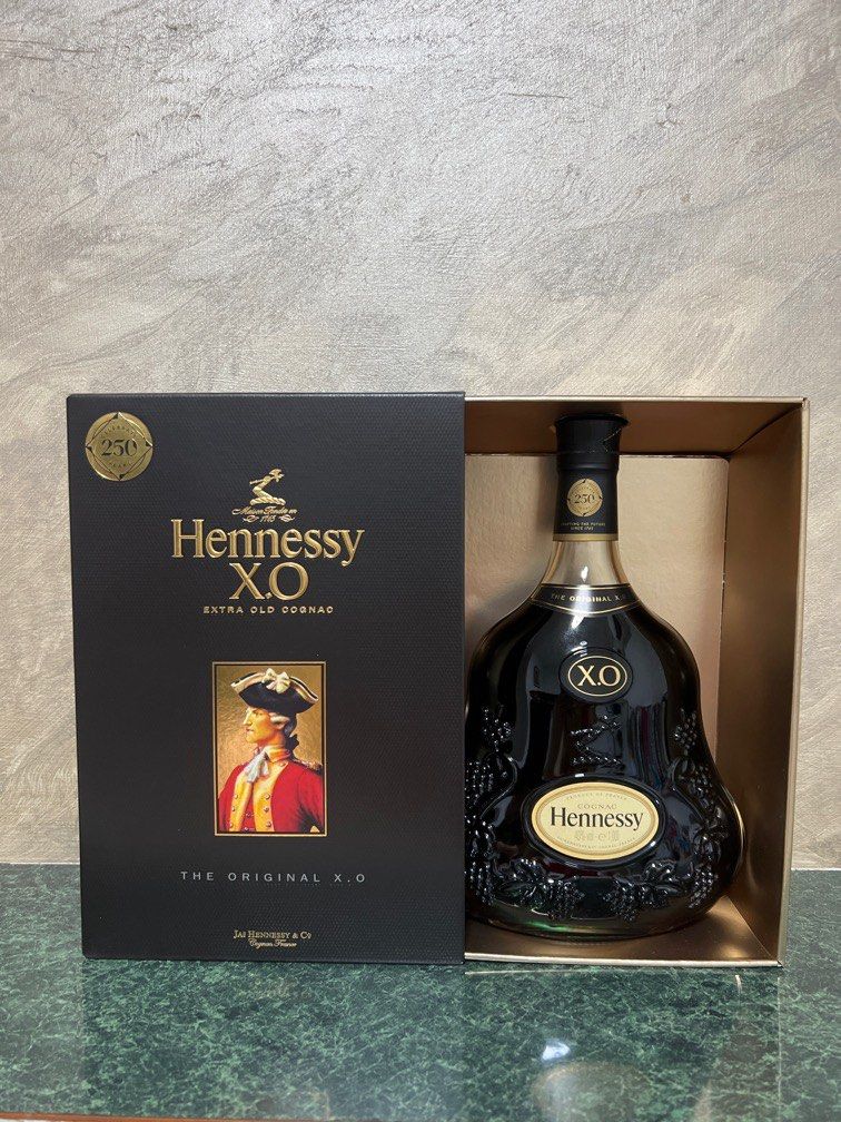 Hennessy XO extra old cognac, Food & Drinks, Beverages on Carousell