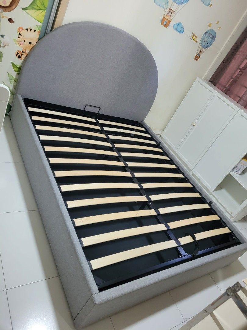 Hipvan Queen bed frame with storage, Furniture & Home Living, Furniture ...