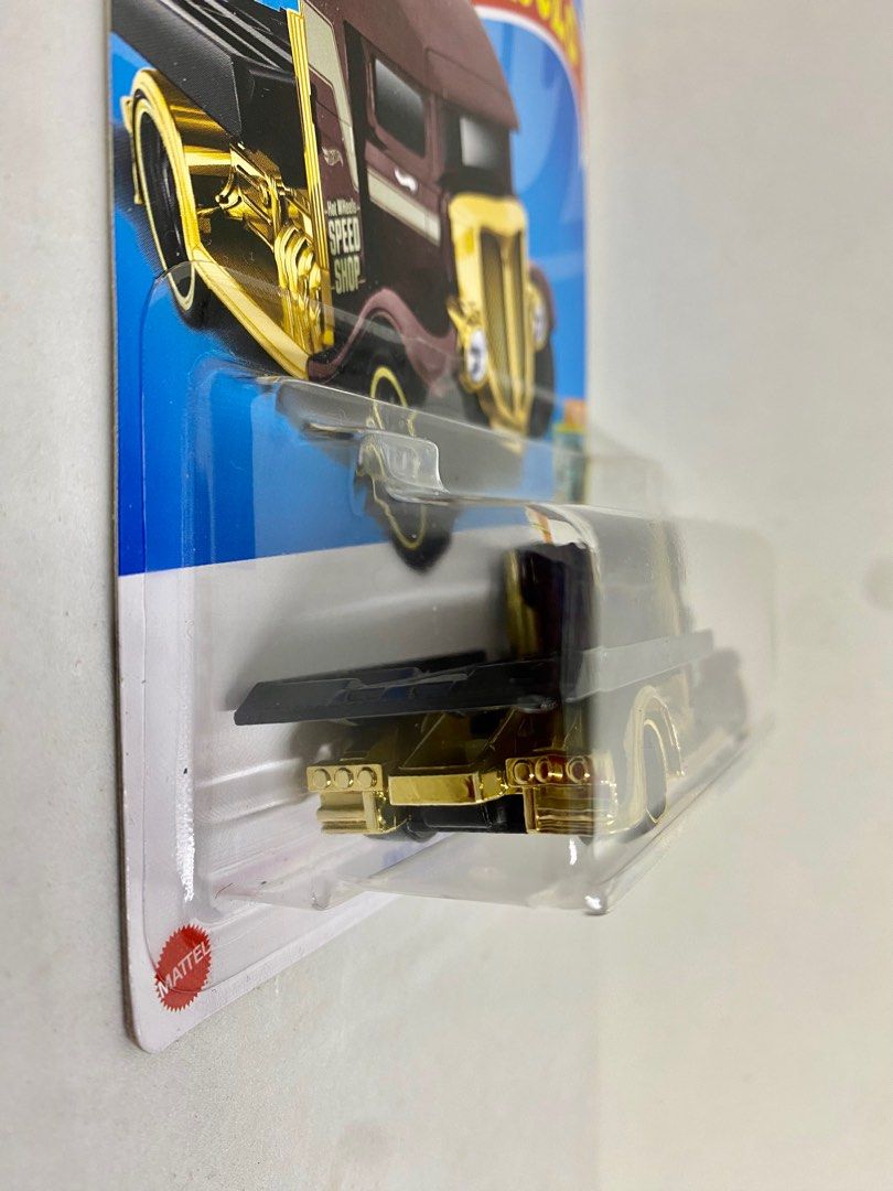 Hot Wheels FAST BED HAULER Dark Maroon Red Gold Transporter Pickup ...