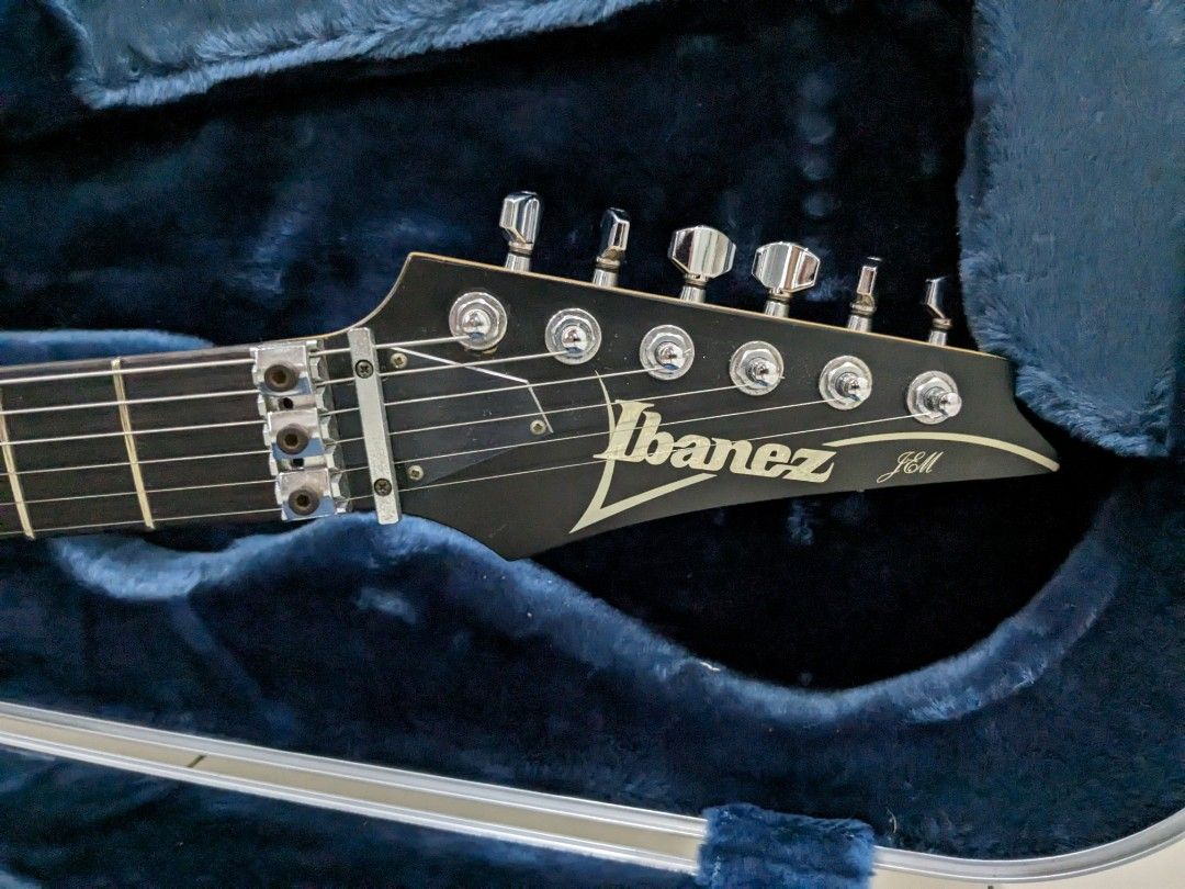 Ibanez JEM 7DBK RARE COLLECTIBLE Steve Vai signature guitar, Hobbies ...