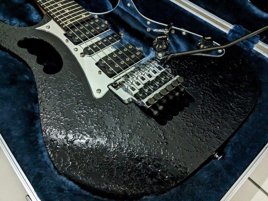 Ibanez JEM 7DBK RARE COLLECTIBLE Steve Vai signature guitar, Hobbies ...