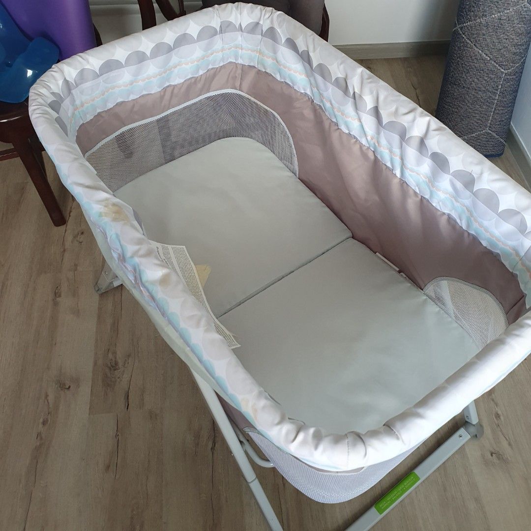 Ingenuity baby cot rocker, Babies & Kids, Baby Nursery & Kids Furniture ...