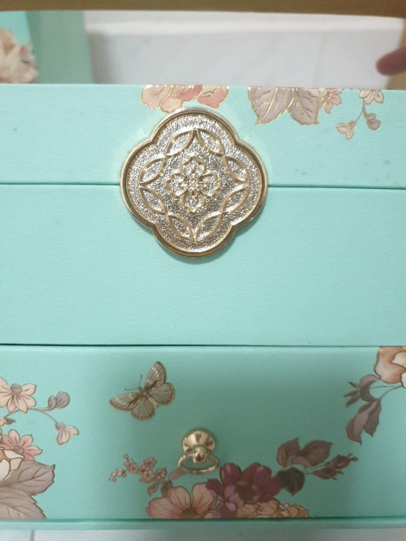 Intercontinental Mooncake box (turquoise), Furniture & Home Living ...