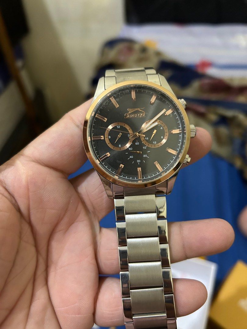 Jam tangan digital, Fesyen Pria, Jam Tangan di Carousell