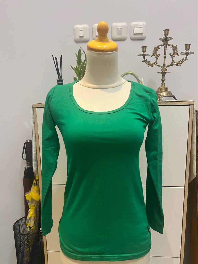 kaos polos hijau lengan panjang / kaos polos hijau daun / kaos square ... kaos polos hijau lengan panjang / kaos polos hijau daun / kaos square ...