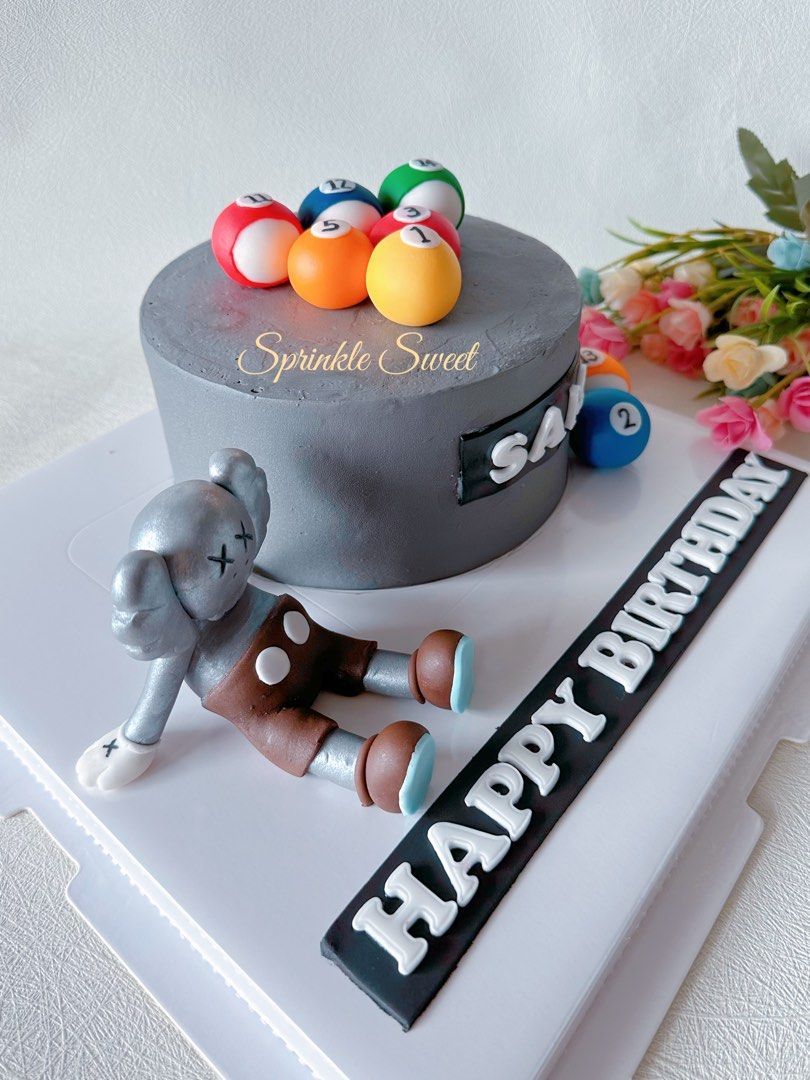 Kaws bear cake/ billiard ball cake/ customised cake, Food & Drinks ...