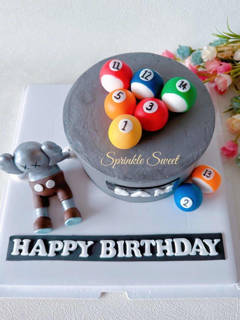 Kaws bear cake/ billiard ball cake/ customised cake, Food & Drinks ...