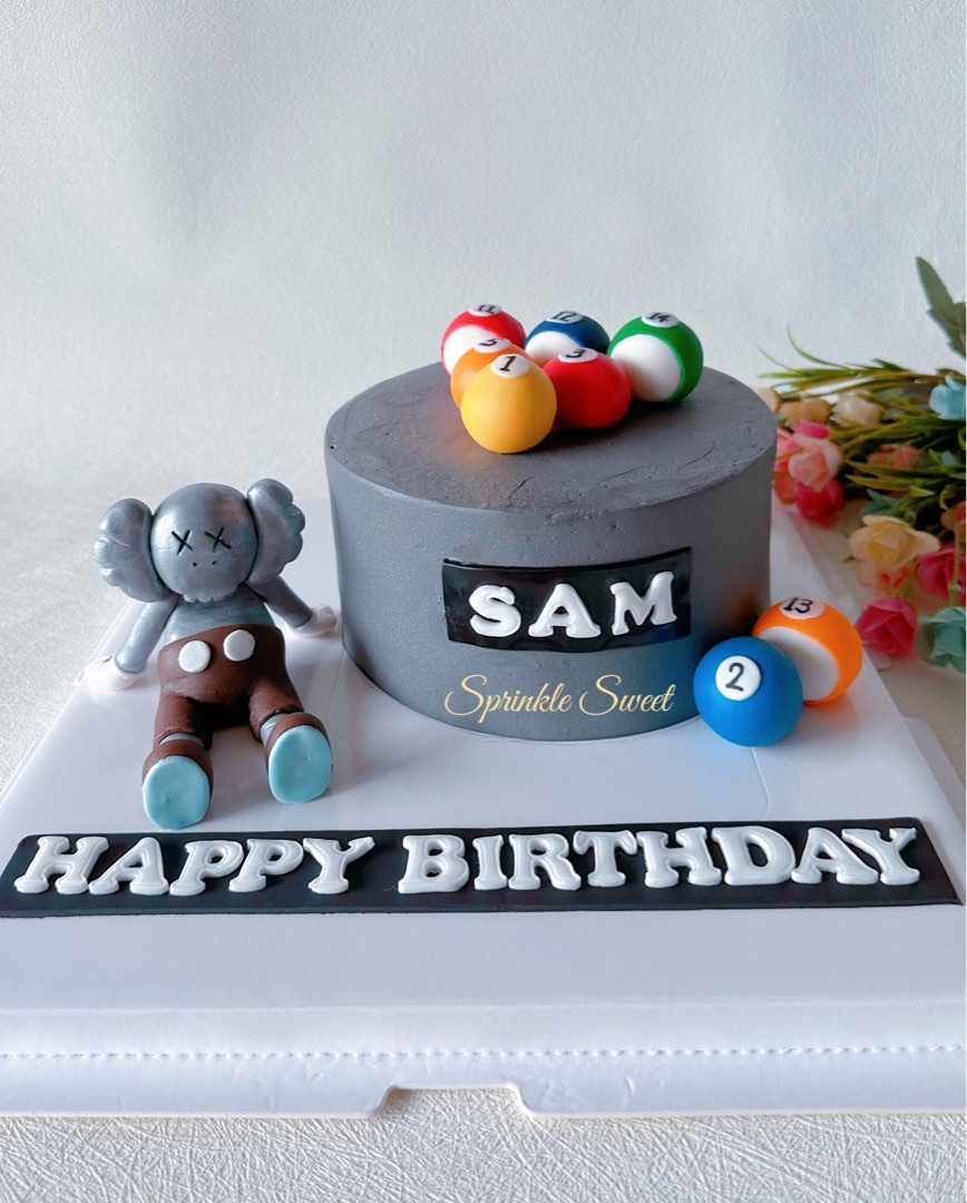 Kaws bear cake/ billiard ball cake/ customised cake, Food & Drinks ...