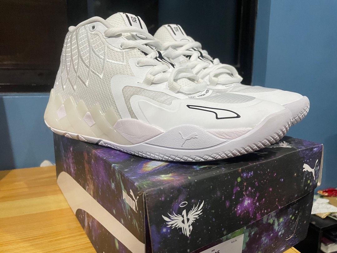 Lamelo Mb.1 White - UA Pair, Men's Fashion, Footwear, Sneakers on Carousell