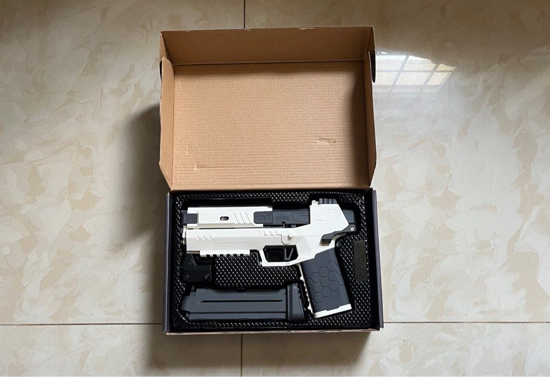 Lizzy Gecko V2.0 Nerf Dart Blaster (BNIB), Hobbies & Toys, Toys & Games ...