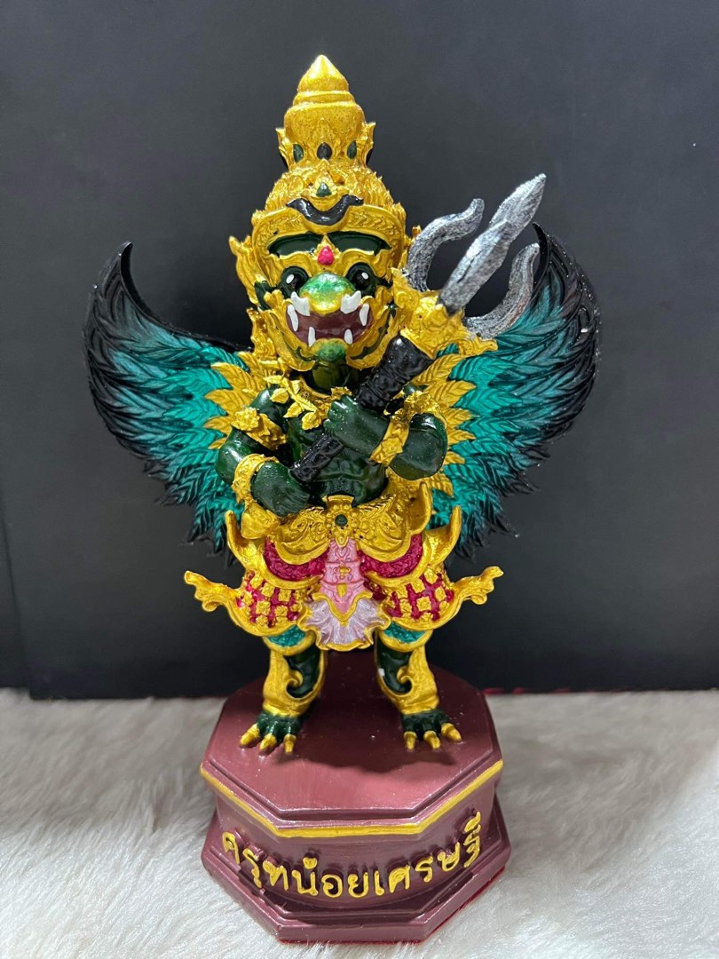 LP PHAT GARUDA BUCHA, Hobbies & Toys, Memorabilia & Collectibles ...