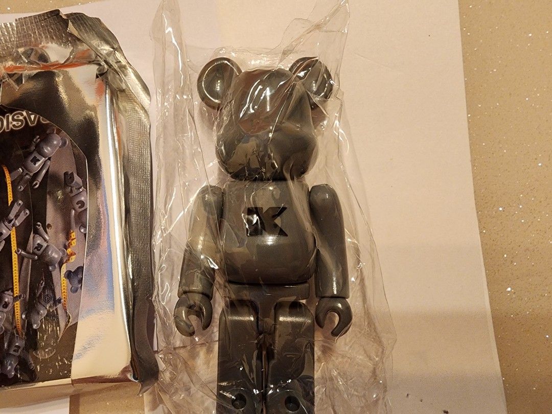 Medicom Bearbrick 100% Bearbrick 46 Be@rbrick Series 46 basic K, Hobbies & Toys, Toys & Games on ...