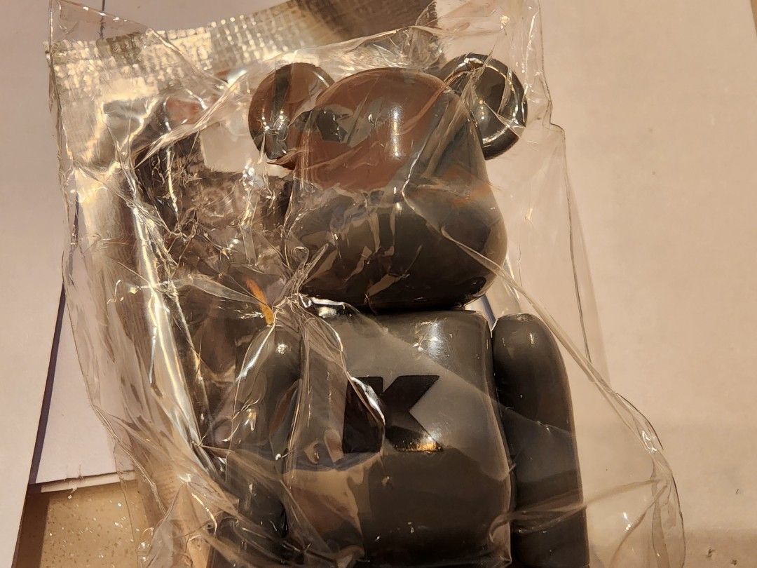 Medicom Bearbrick 100% Bearbrick 46 Be@rbrick Series 46 basic K, Hobbies & Toys, Toys & Games on ...