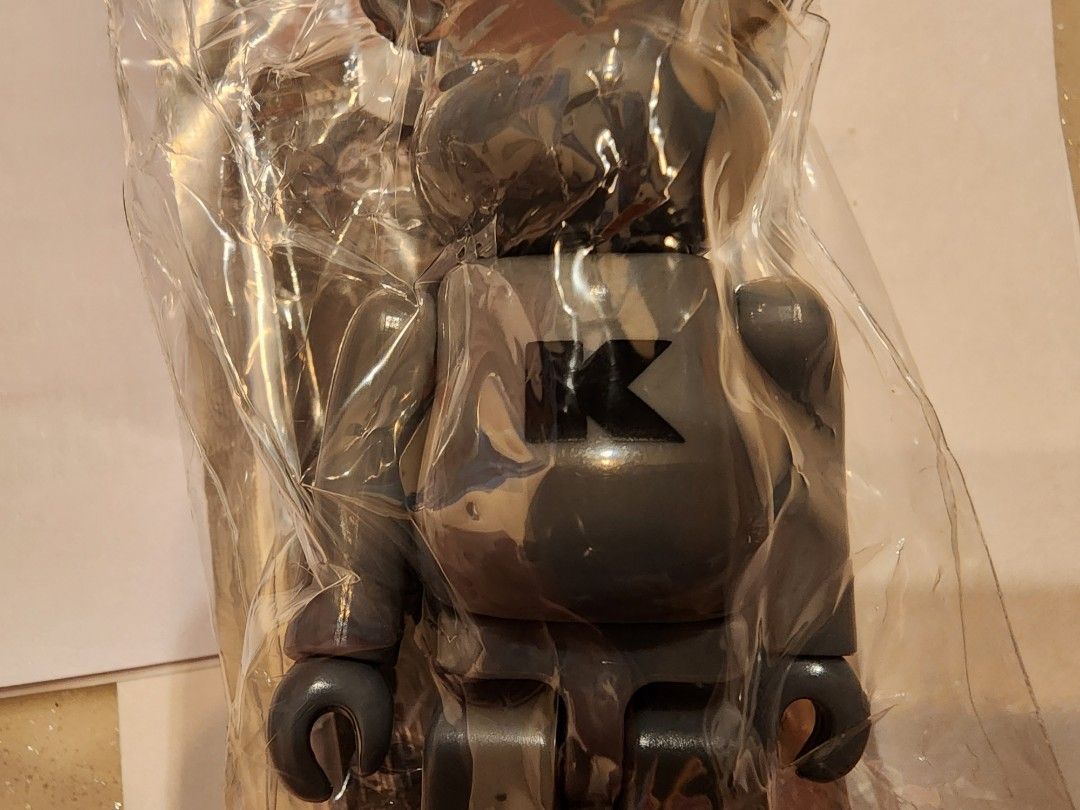 Medicom Bearbrick 100% Bearbrick 46 Be@rbrick Series 46 basic K, Hobbies & Toys, Toys & Games on ...