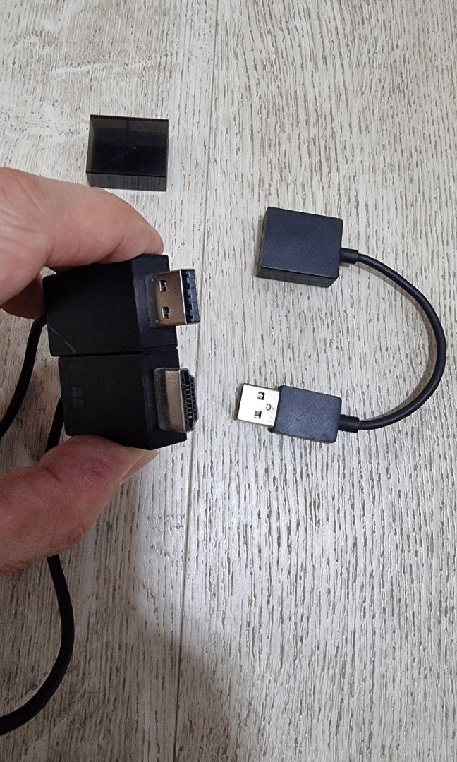 Microsoft Wireless HDMI dongle, Computers & Tech, Parts & Accessories ...