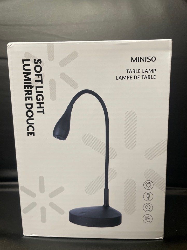 miniso table light lamp 檯燈, 傢俬＆家居, 燈飾及風扇, 燈飾 - Carousell