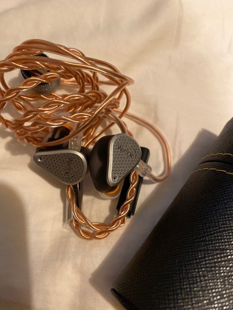 Moondrop Variations IEM (with Warranty), Audio, Earphones on Carousell