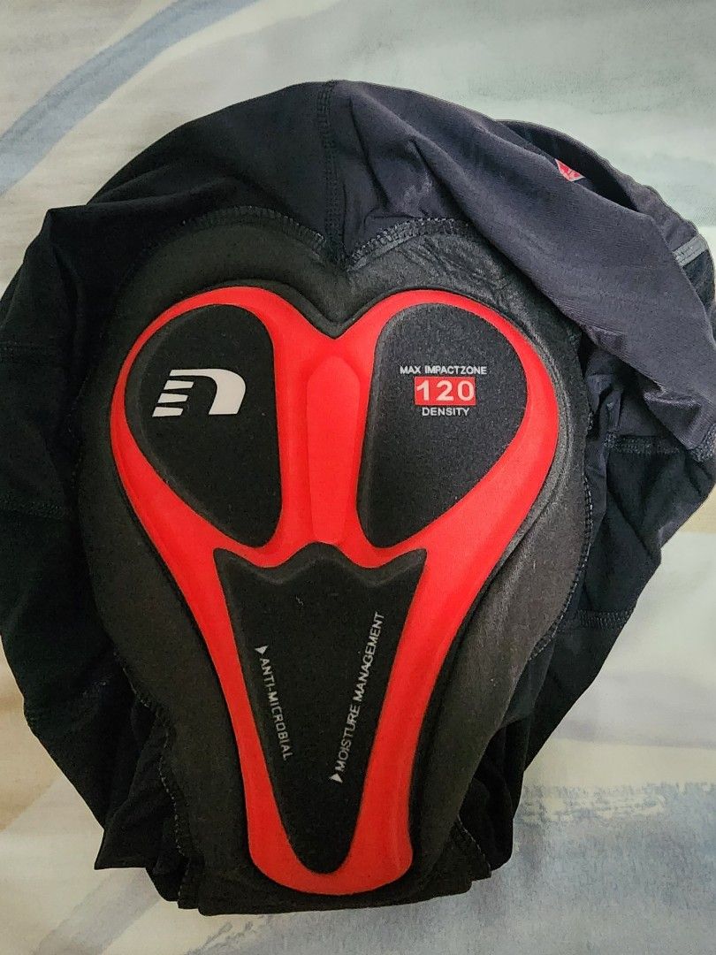 NEWLINE cycle wear, Women's Fashion, Activewear on Carousell