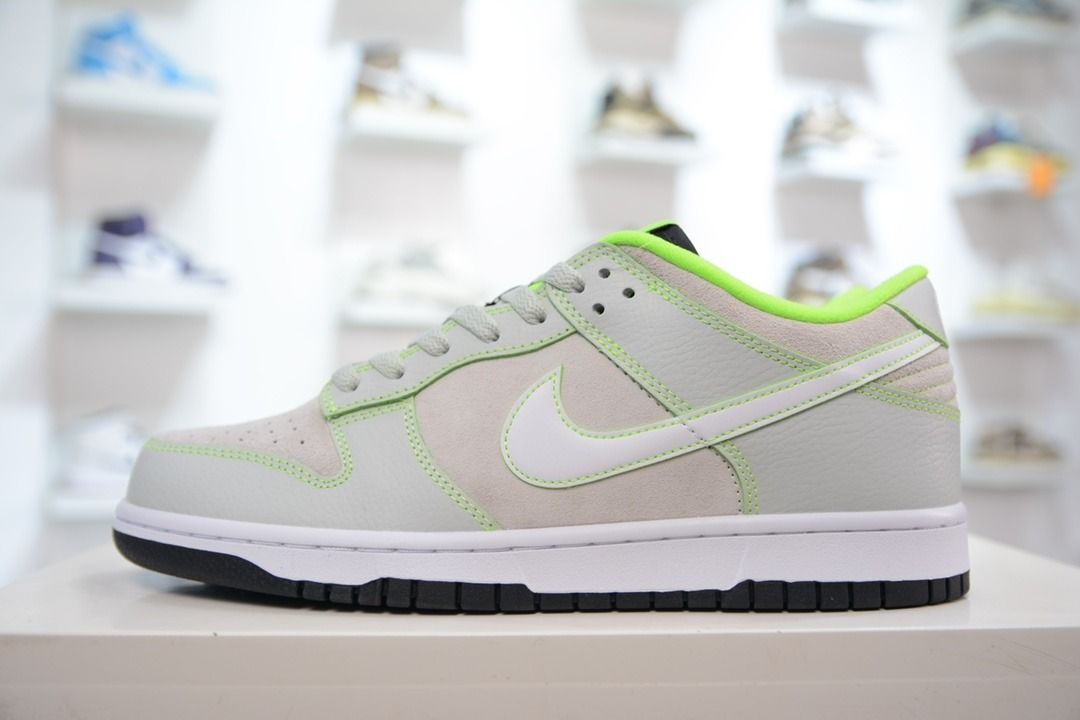 Nike DUNK Low Oregon Green Duck, Men's Fashion, Footwear, Sneakers on ...