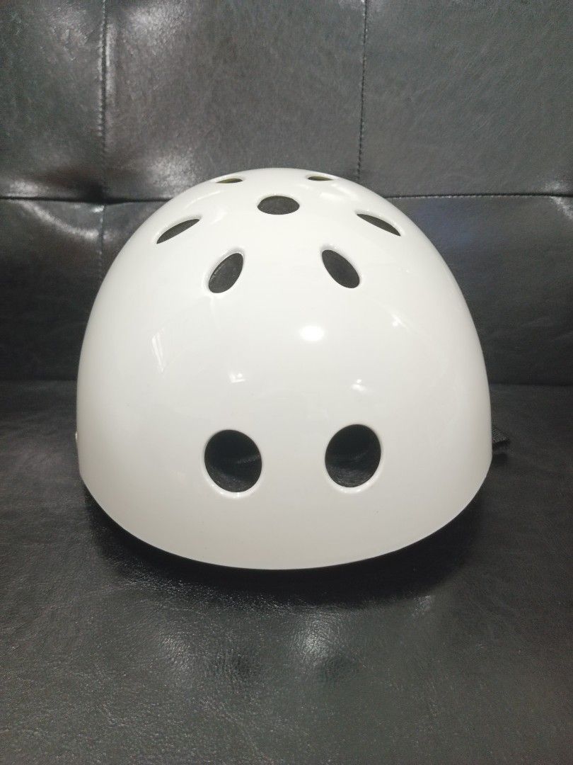 AXCS NUTSHELL HELMET on Carousell