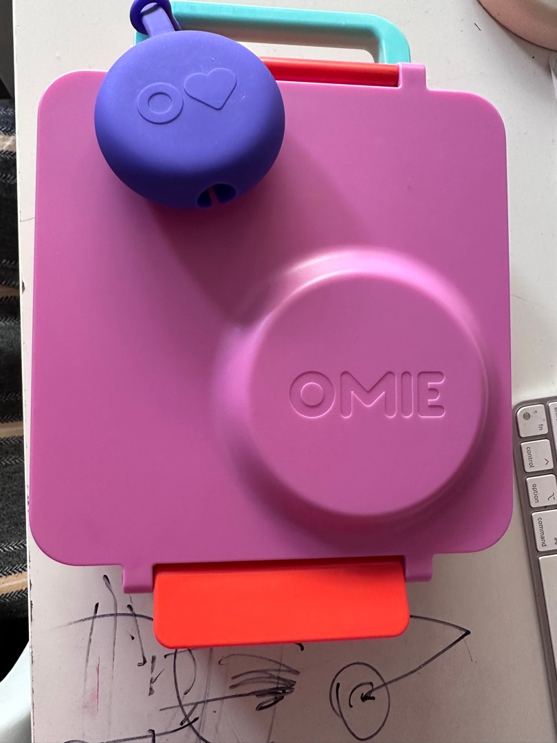 Omiebox on Carousell