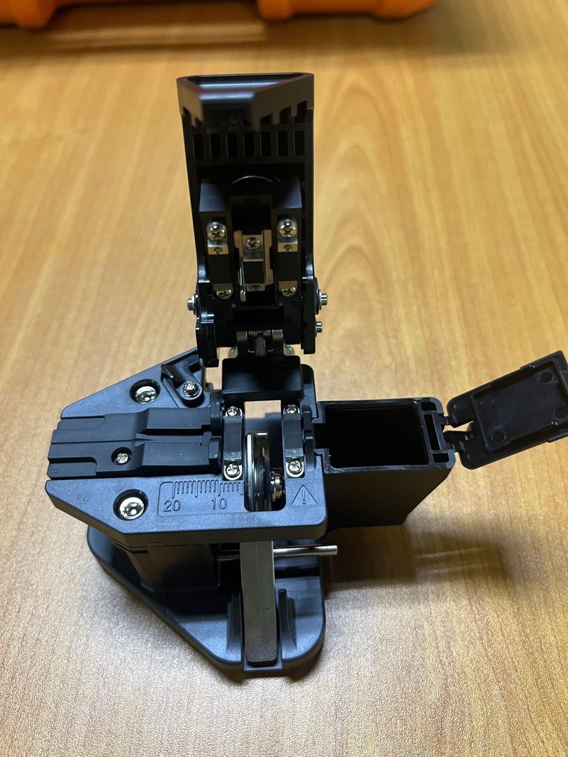 Original Sumitomo Fiber Cleaver (FC-5S), Computers & Tech, Parts ...