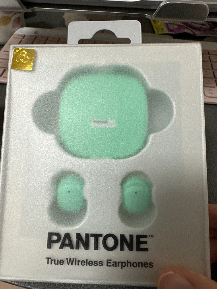 Pantone True Wireless Earphones, 手提電話, 電話及其他裝置配件, 其他電子周邊配件及產品 - Carousell