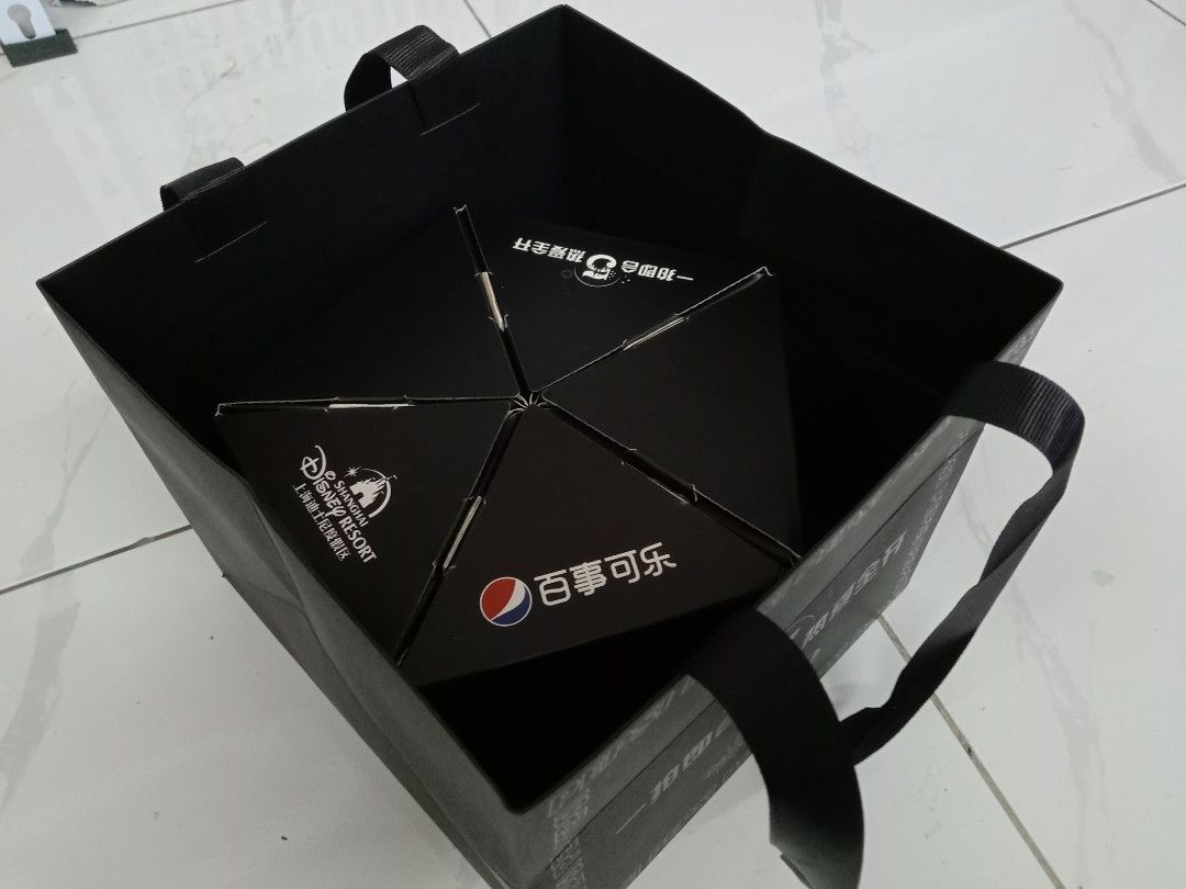 Pepsi Cola Disney Box set, Hobbies & Toys, Collectibles & Memorabilia ...