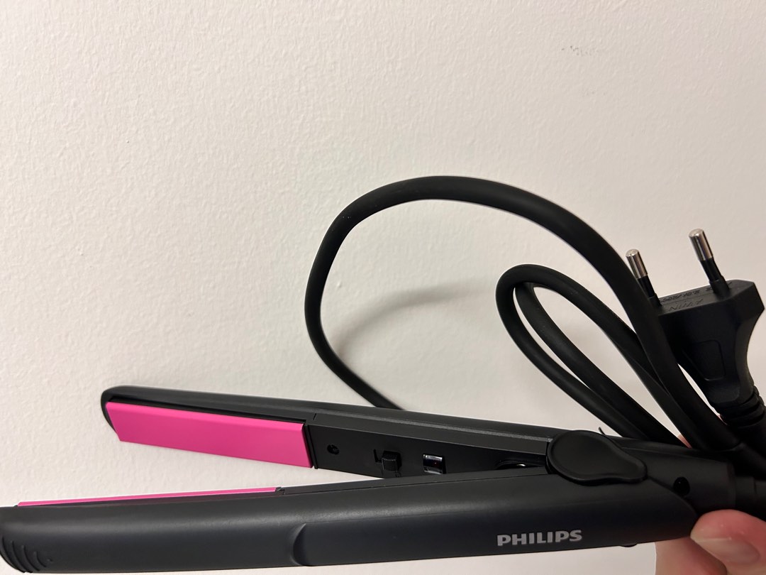 Philips hair straightener HP8401, Beauty & Personal Care, Hair on Carousell