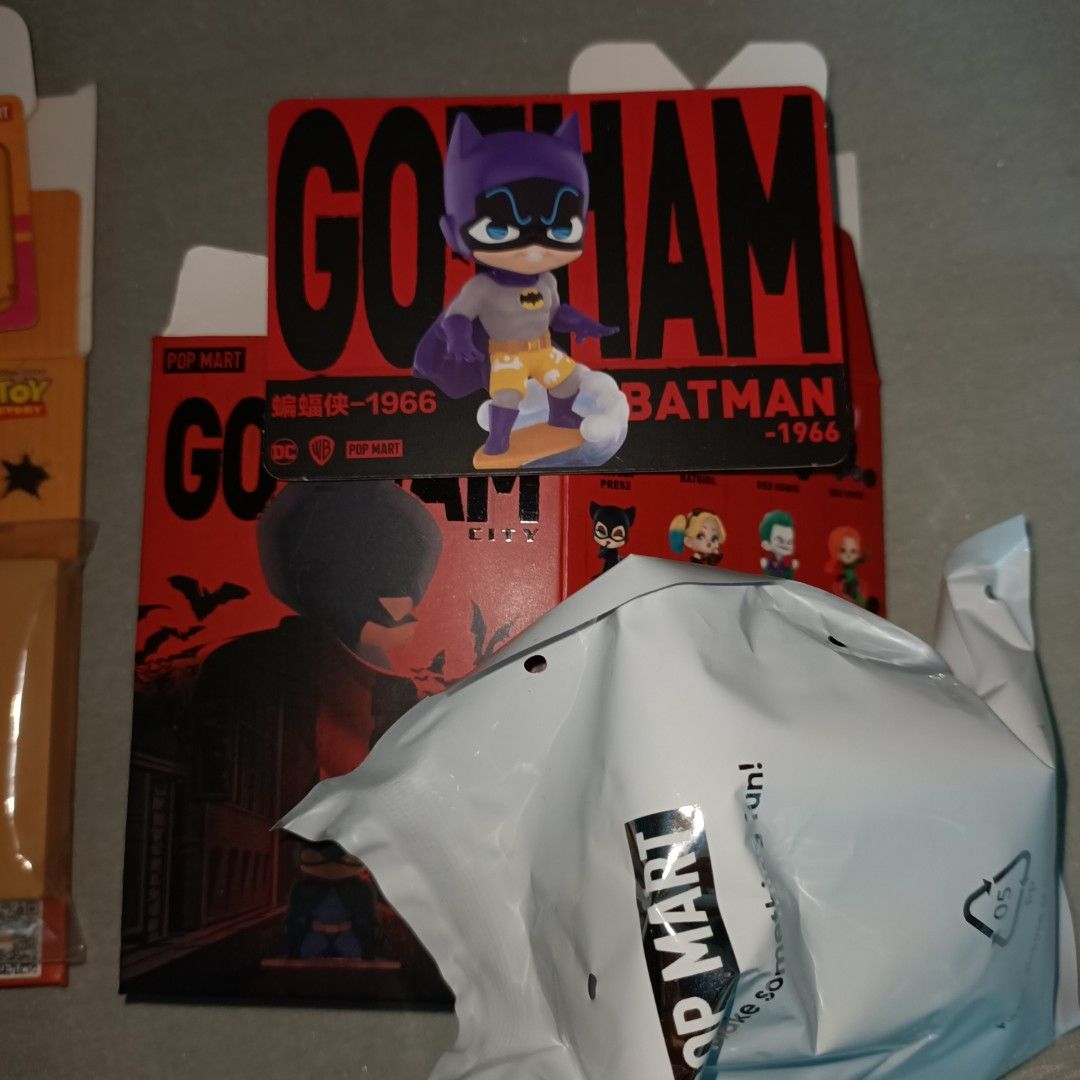 Pop Mart DC Justice League Figurines Harley Quinn Batman SpongeBob ...