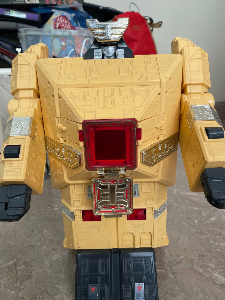 Power rangers zero pyramidas Gold ranger zord, Hobbies & Toys, Toys ...