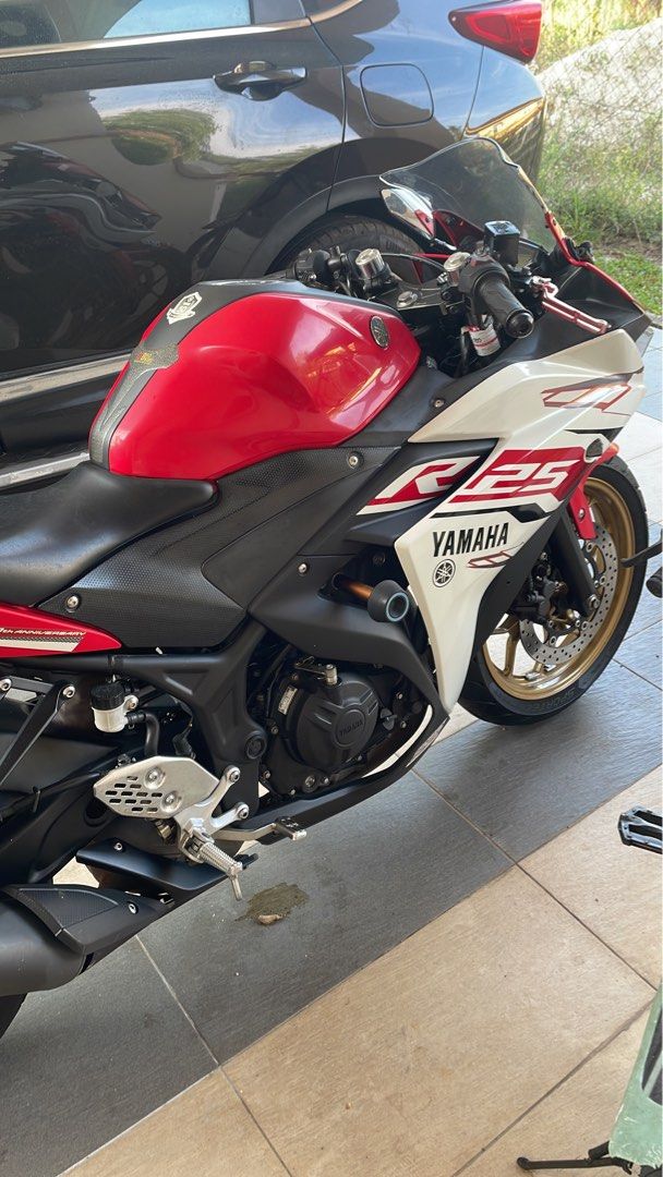 Yamaha R25 R 25 Limited edition, Motorbikes on Carousell