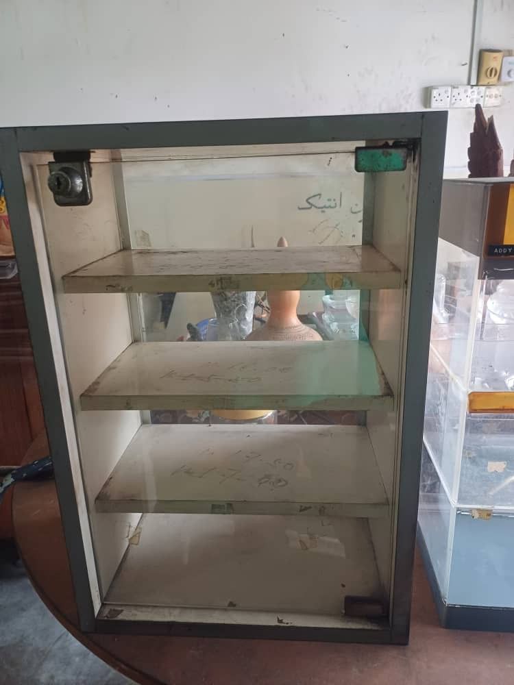 Rak display rokok vintage, Hobbies & Toys, Collectibles & Memorabilia ...