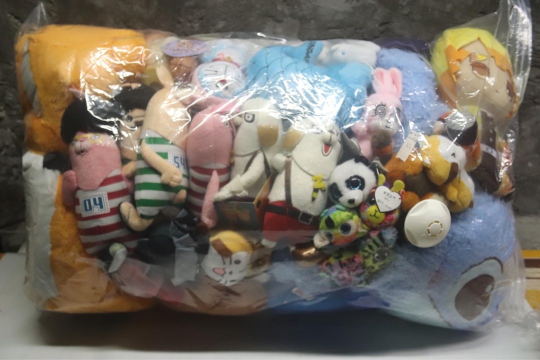 RANDOM JAPANESE STUFF TOYS on Carousell
