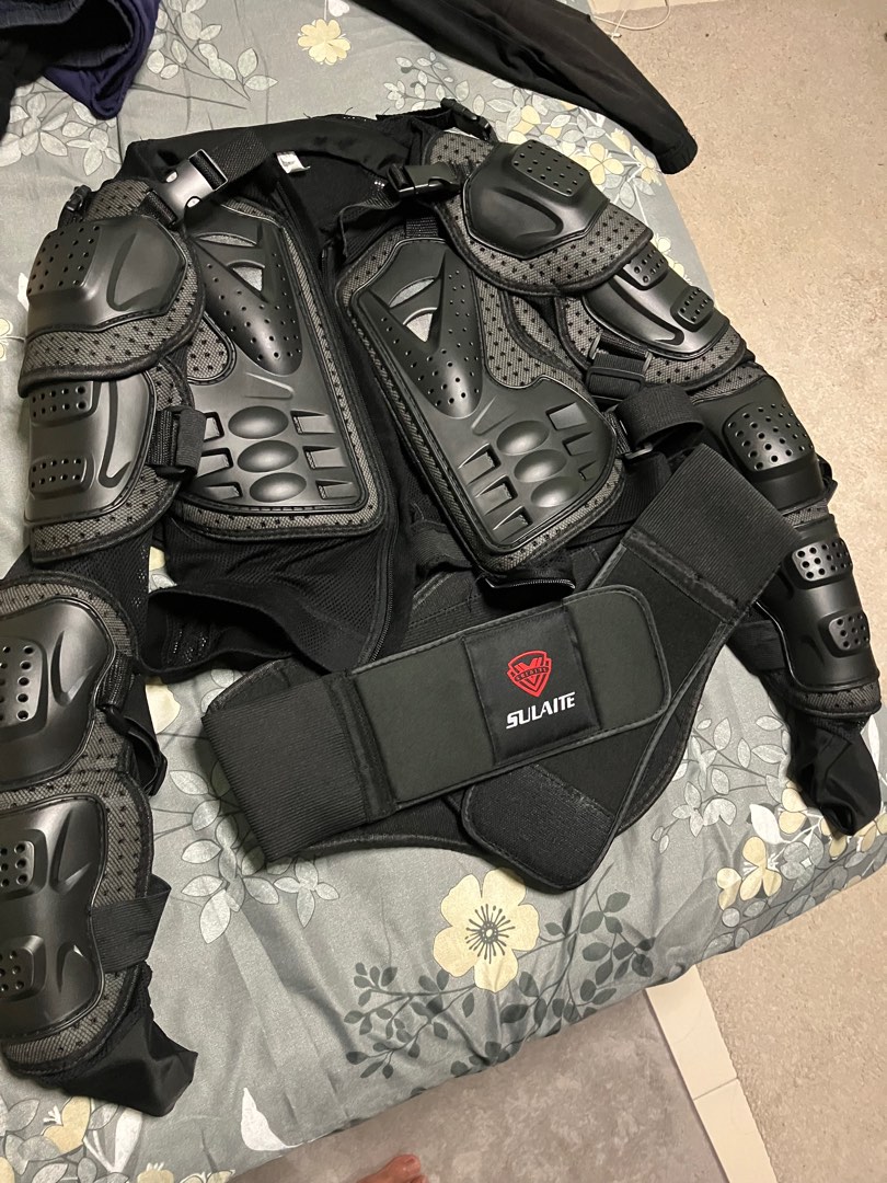 Riding jacket padded, Motorcycles, Motorcycle Apparel on Carousell